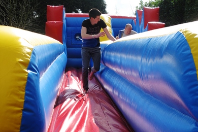 Bungee Blast | Bouncy Castles To Hire In Surrey & Berkshire | Best ...